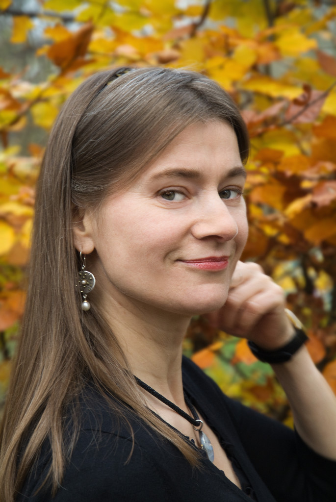 Mauern einreißen! – Lesung mit Anke Domscheit-Berg in Freiburg | Blog ...